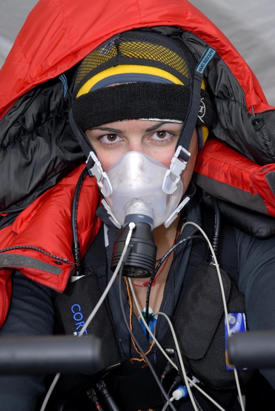 Oxygen Tank And Mask For Mountain Climbing at Toni Esser blog